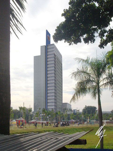 Gedung-gedung tinggi yang ada di Indonesia ~ GBRZONE